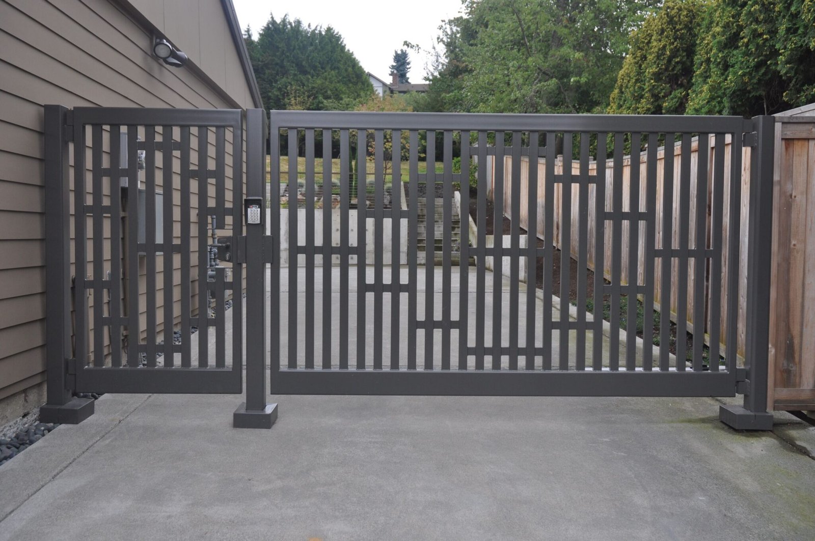 Best Motorized Mild Steel Main Swing Gates 005 » Mr. Tech